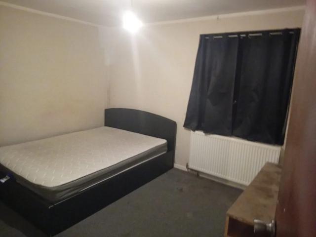 Room at Nuns Way, Cambridge