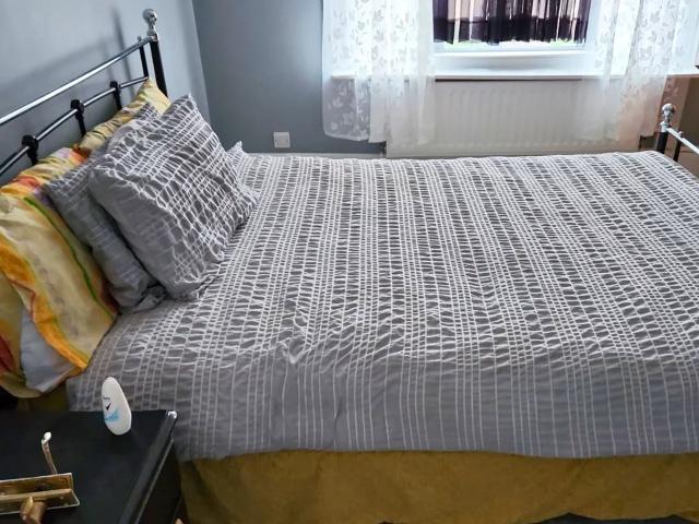 Room at Nutfield Road, Greater London