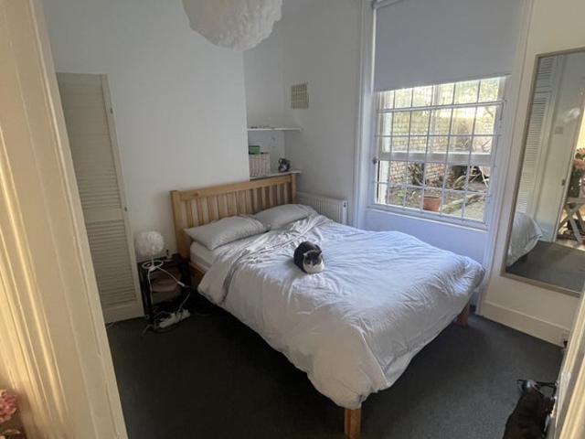 Room at Nansen Road, Greater London
