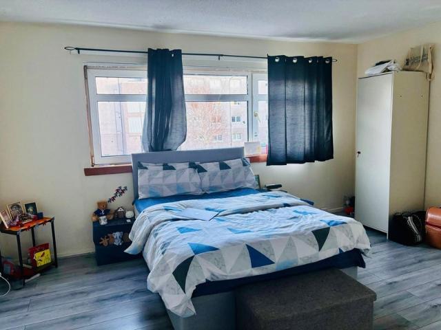 Room at Napier Street, Glasgow