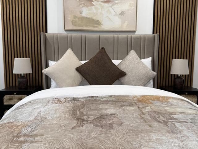 Room at Navigation Street, Leicester