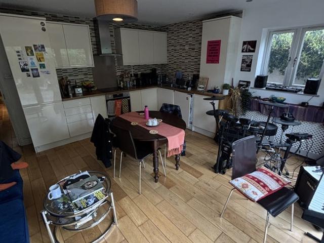 Room at Naylor Road, Greater London