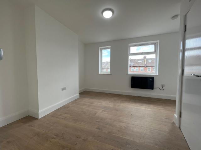 Room at Neasden Lane, Greater London