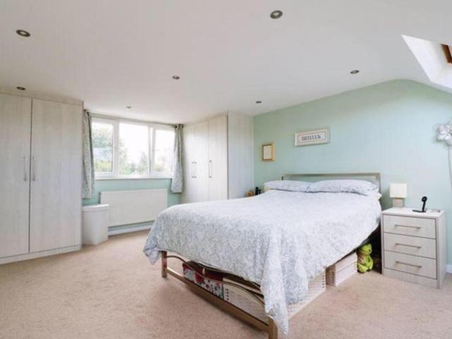 Room at Nelson Close, Slough