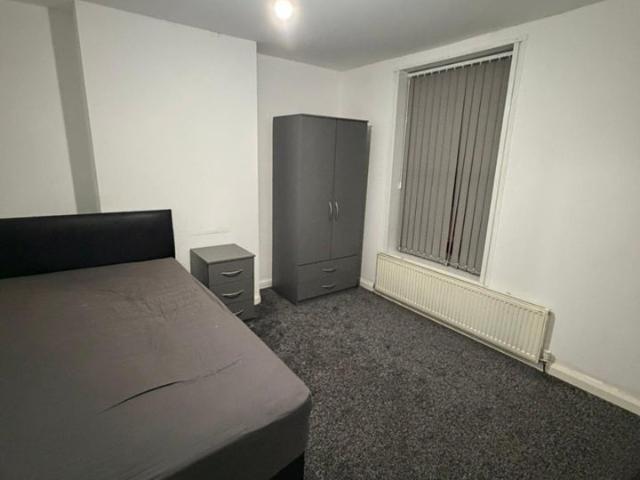 Room at Nelson Road, Birmingham