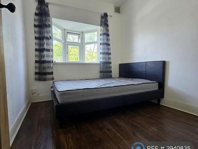 Room at Nelson Road, Greater London