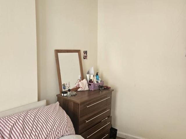 Room at Nelson Street, Greater London