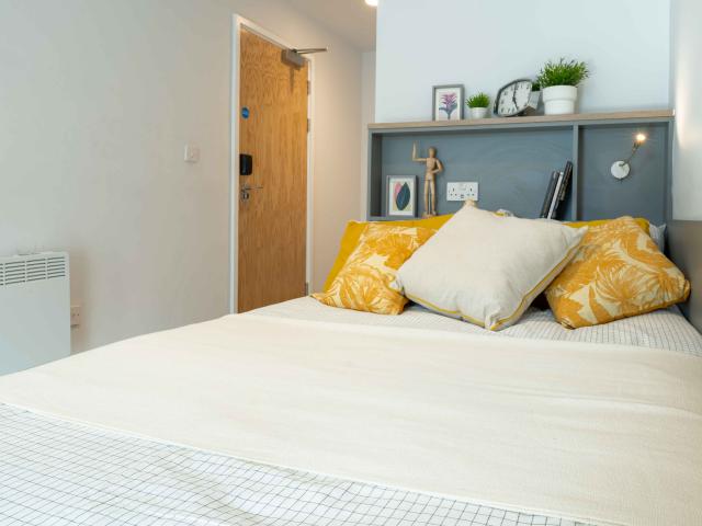 Room at Nelson Street, Nottingham
