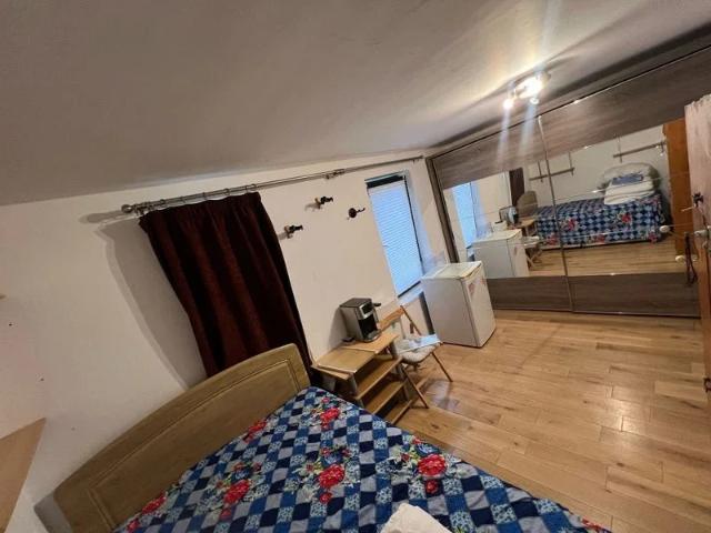 Room at New Chapel Road, Greater London