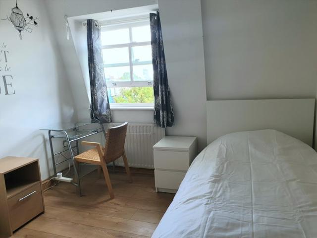 Room at New Cross Road, Greater London