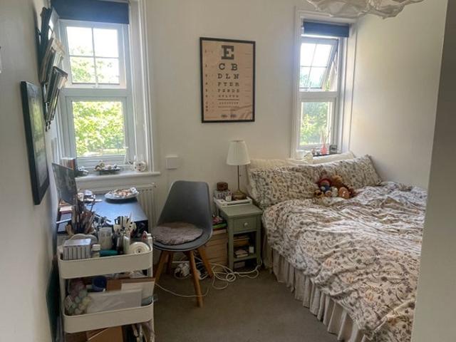 Room at New Kent Road, Greater London