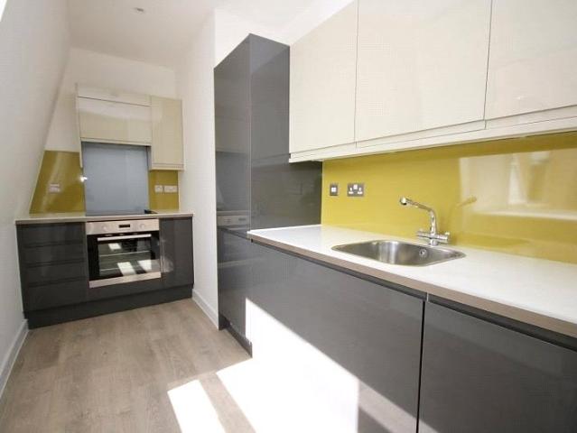 Room at New London Road, Chelmsford