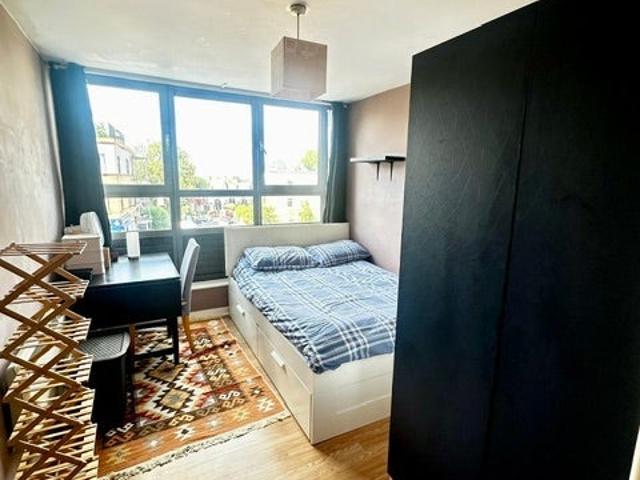 Room at New Park Road, Greater London