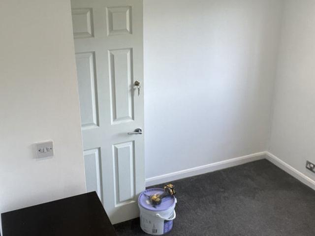 Room at New Road, Greater London