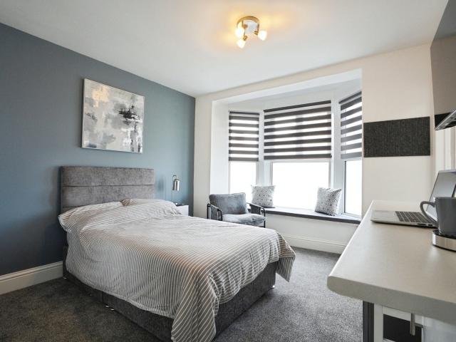 Room at New Street, Bugle