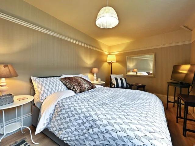 Room at New Street, Sandwich