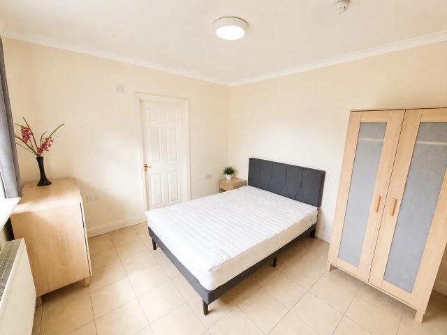 Room at Newmarket Road, Cambridge