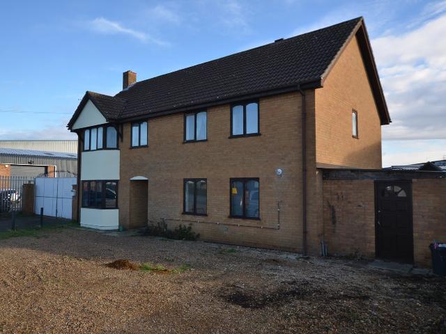 Room at Newark Road, Peterborough