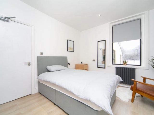 Room at Newark Street, Liverpool