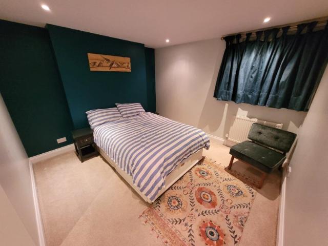 Room at Newbury Road, Greater London