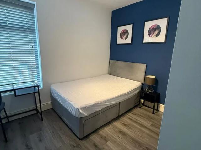 Room at Newbreak Street, Oldham