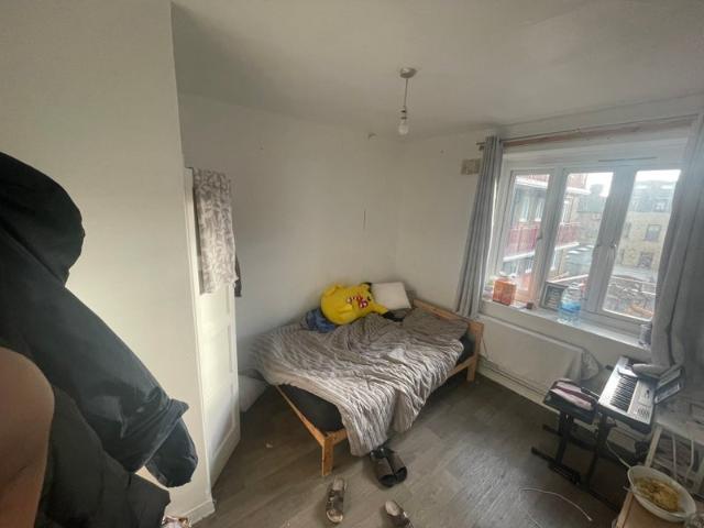 Room at Newcomen Street, Greater London