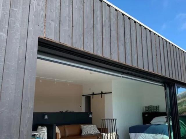 Room at Newgale Hill, Newgale