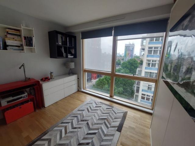 Room at Newington Causeway, Greater London