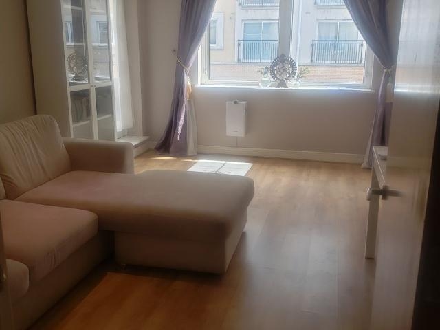 Room at Newport Avenue, Greater London