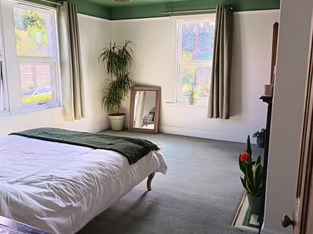 Room at Newport Road, Bristol