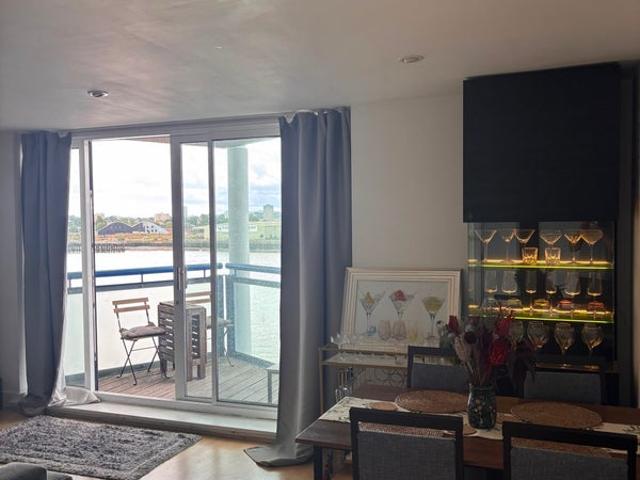 Room at Newton Place, Greater London