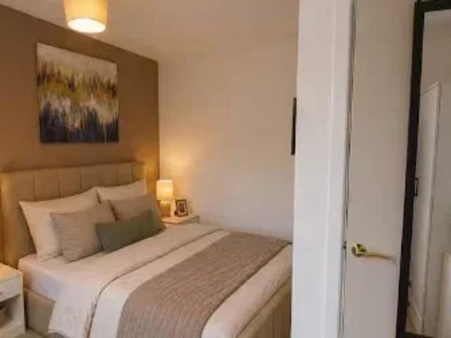 Room at Nether Hall Avenue, Kirklees