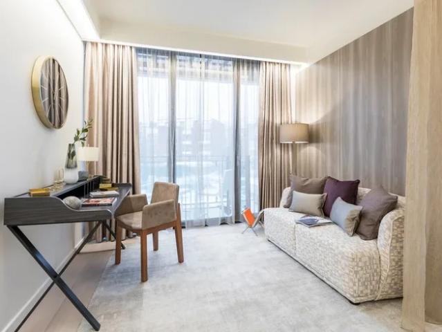 Room at Netherhall Gardens, Greater London