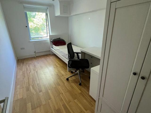 Room at Netherheys Drive, Greater London