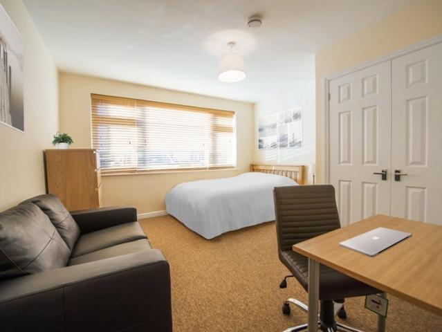 Room at Netherwood Gardens, Cheltenham