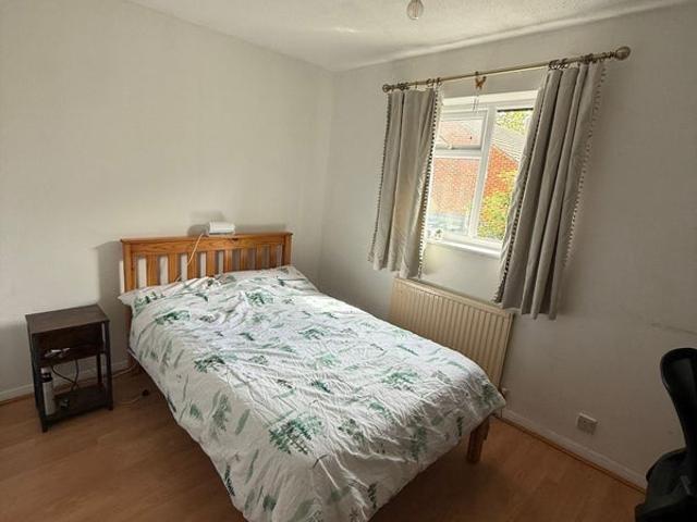 Room at Nevada Close, Greater London