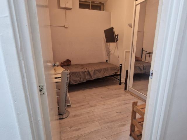 Room at Nevern Road, Greater London