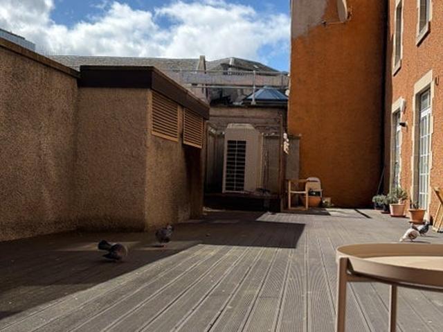 Room at Nicolson Square, City of Edinburgh