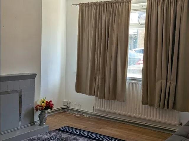 Room at Nichol Lane, Greater London