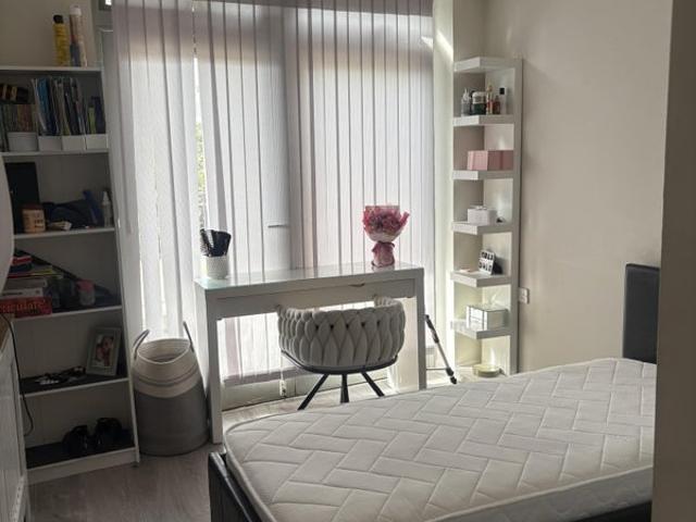 Room at Nicholas Road, Greater London