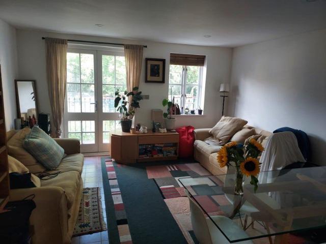 Room at Nightingale Mews, Greater London