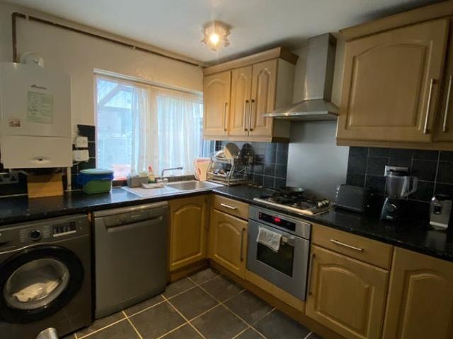 Room at Nightingale Vale, Greater London