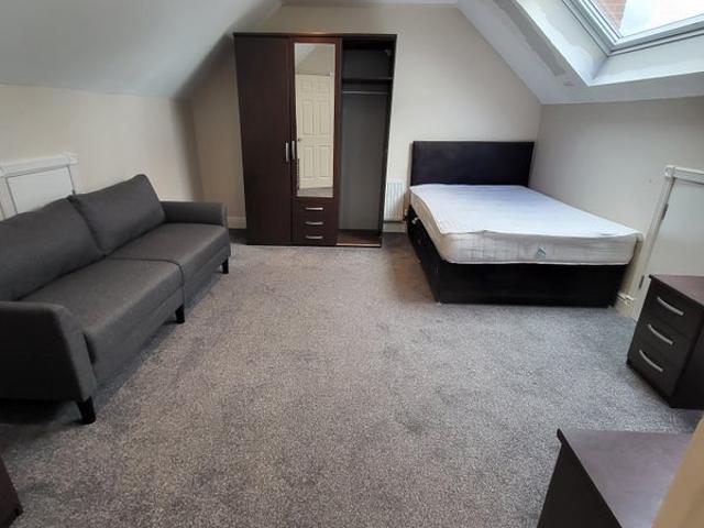 Room at Nightingale Walk, Windsor