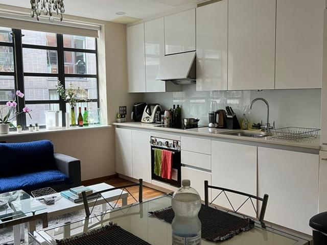 Room at Nile Street, Greater London