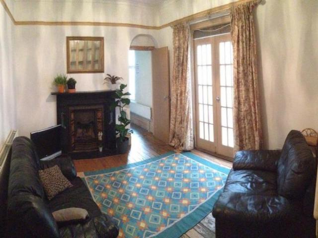Room at Ninian Road, Cardiff