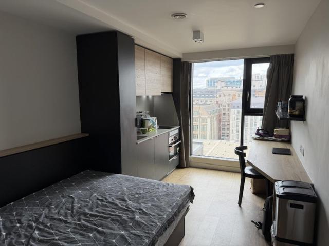 Room at Nobel Way, Manchester