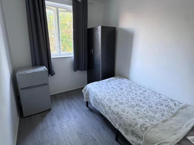 Room at Norbiton Road, Greater London