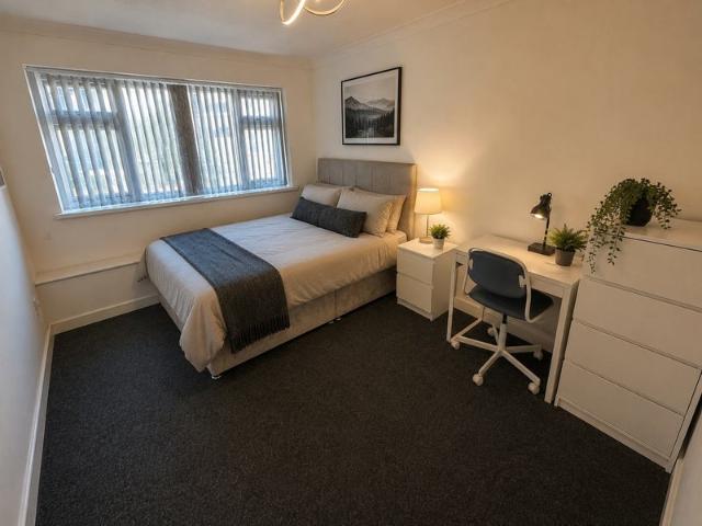 Room at Norfolk Park Avenue, Sheffield