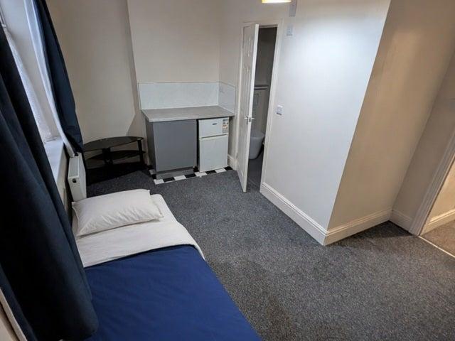 Room at Norfolk Road, Birmingham
