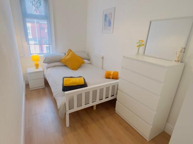 Room at Norris Street, Warrington